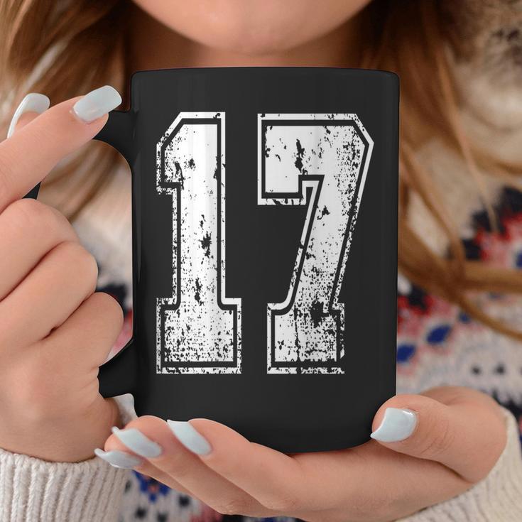 Número 17 Impreso En La Parte Posterior De La Camisa Número 17 Numerado ...