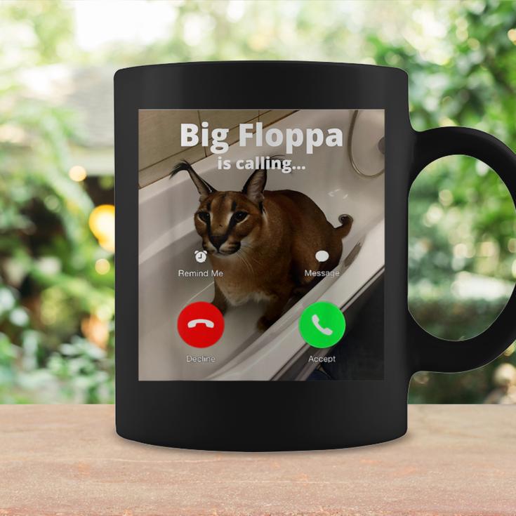 Bañera Big Floppa Está Llamando A Mi Amado Caracal Cat Meme Taza de ...