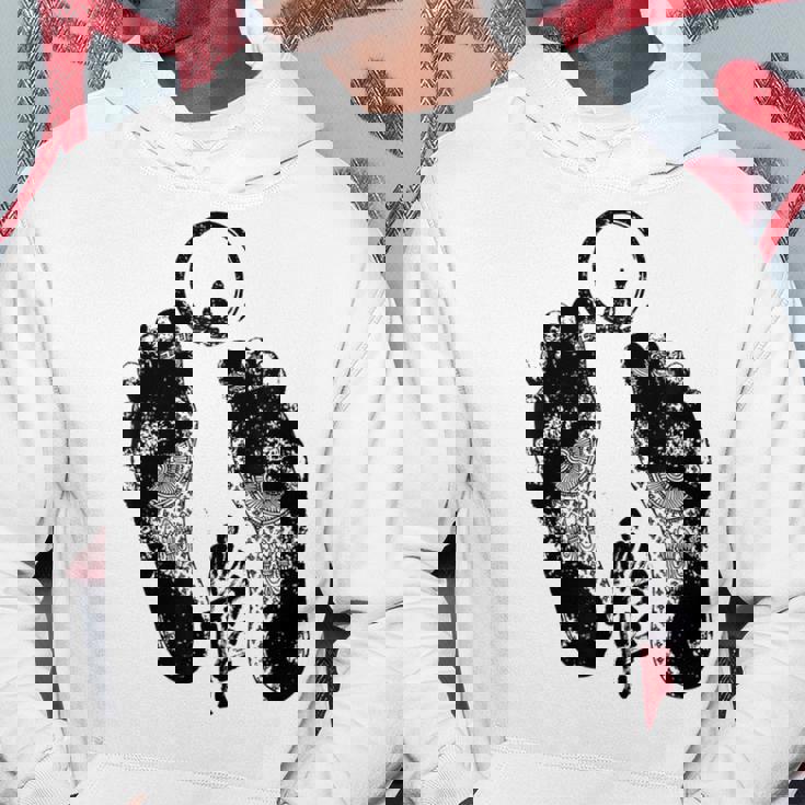 Sunburnt Footprints Thich Minh Tue Vietnamese Monks Moving Hoodie | Mazezy