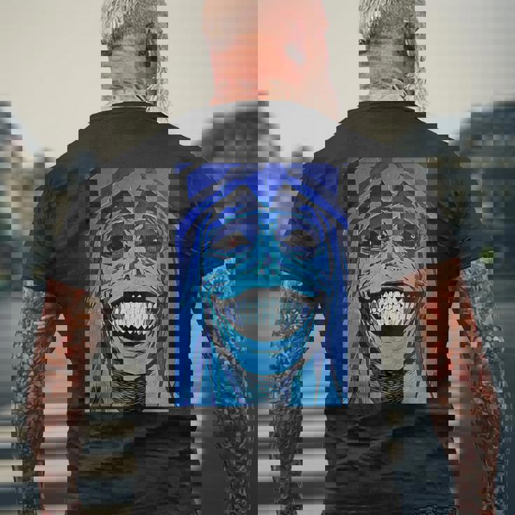 Statue Of God Smiling Menacingly Solo Leveling Men's T-shirt Back Print ...