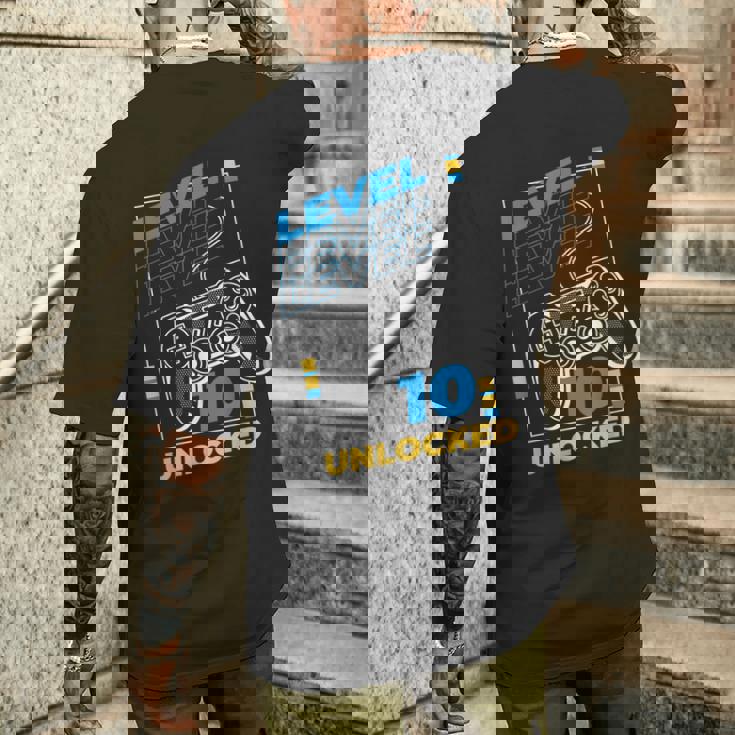 10 Year Old Gamer Gaming 10Th Birthday Level 10 Unlocked Men's T-shirt ...