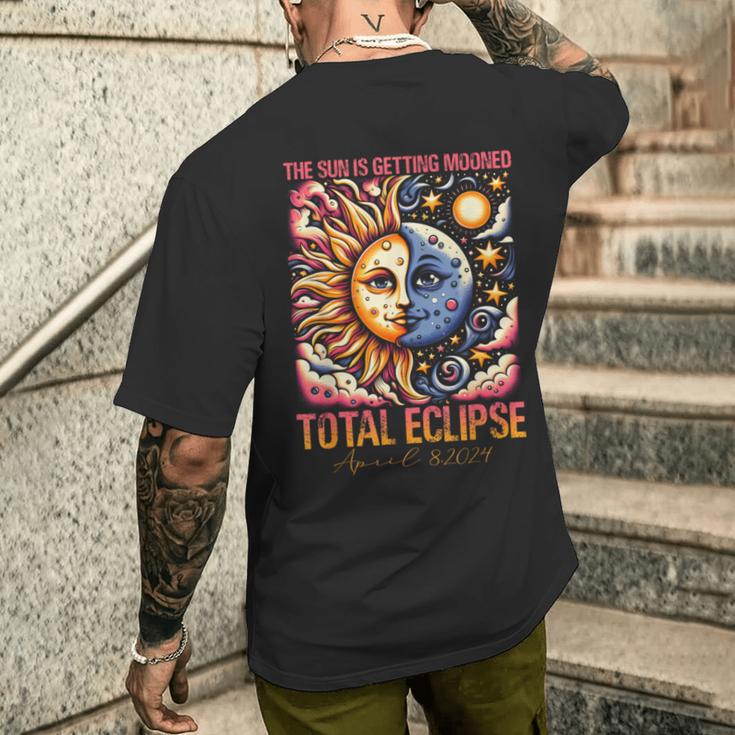The Sun Is Getting Mooned Total Solar Eclipse Chase 2024 Men's T-shirt ...