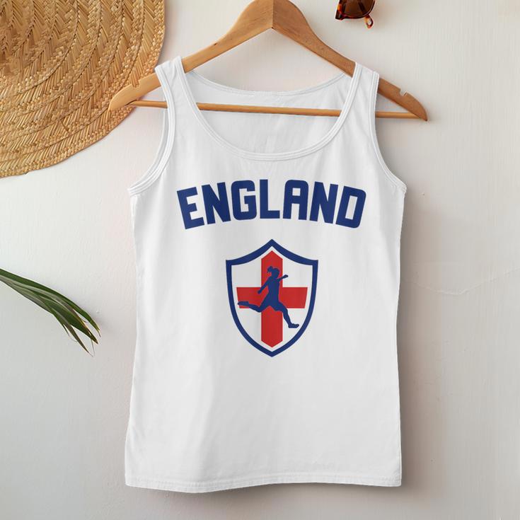 Lioness & England Flag Badge & Girls Pink Lionesses Women Tank Top ...